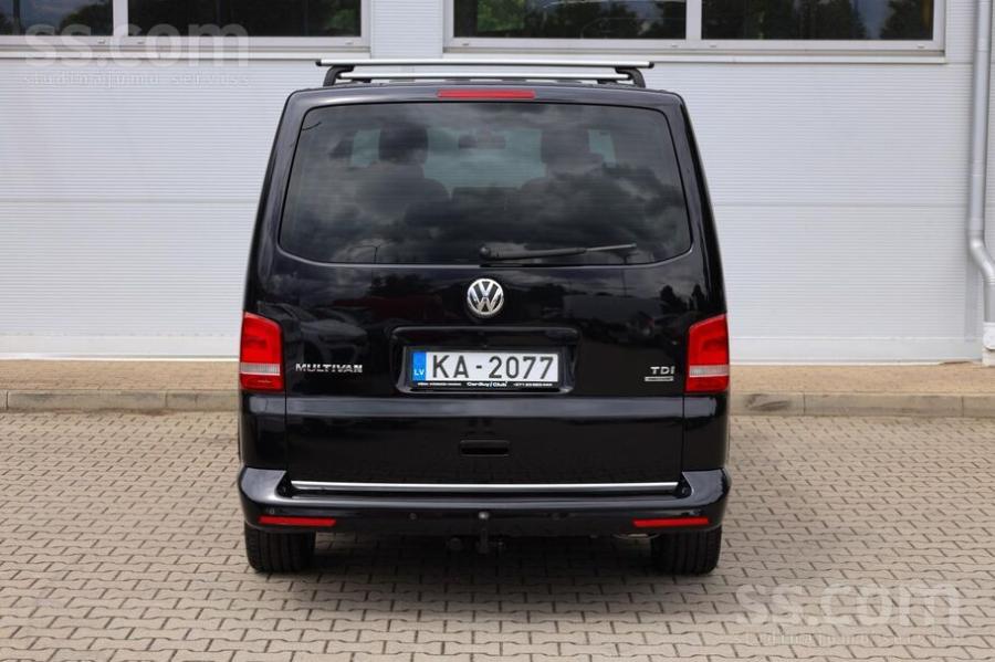 Black Volkswagen Multivan 2015 in Riga, with an engine capacity of 2.00 L and mileage of 0 thousand km for 17995 €, photo 8 on AUTOMOTO.COM.LV