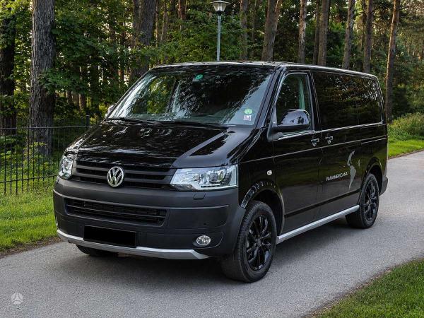 Black Volkswagen Multivan 2015 in Vilnius, with an engine capacity of 1.97 L and mileage of 307 thousand km for 17700 €, photo 2 on AUTOMOTO.COM.LV