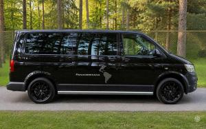 Black Volkswagen Multivan 2015 in Vilnius, with an engine capacity of 1.97 L and mileage of 307 thousand km for 17700 €, photo 7 on AUTOMOTO.COM.LV