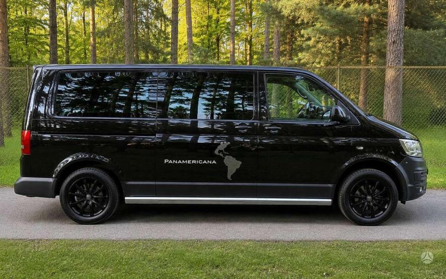 Black Volkswagen Multivan 2015 in Vilnius, with an engine capacity of 1.97 L and mileage of 307 thousand km for 17700 €, photo 7 on AUTOMOTO.COM.LV
