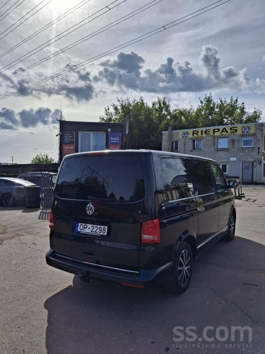Melns Volkswagen Multivan 2015 Rīga, ar dzinēja tilpumu 2.00 L un nobraukumu 141 tūkst. km par 20990 €, foto 7 vietnē AUTOMOTO.COM.LV