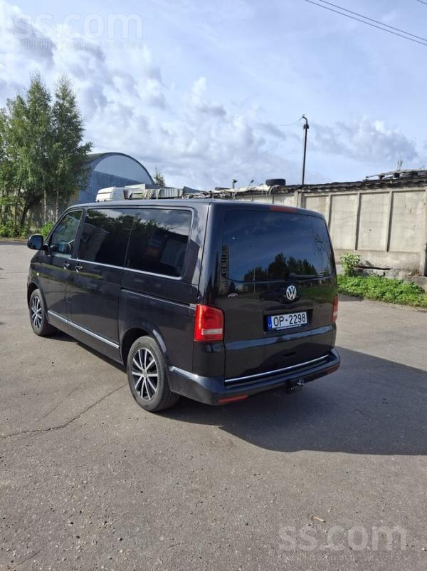 Melns Volkswagen Multivan 2015 Rīga, ar dzinēja tilpumu 2.00 L un nobraukumu 141 tūkst. km par 20990 €, foto 8 vietnē AUTOMOTO.COM.LV