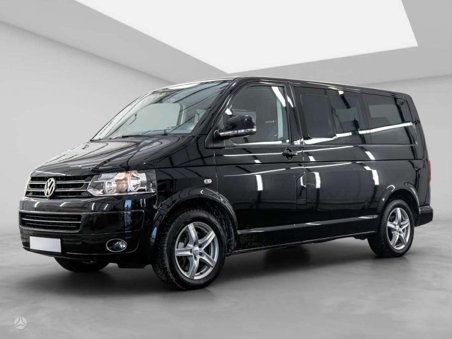 Black Volkswagen Multivan 2015 in Kaunas, with an engine capacity of 2.00 L and mileage of 291 thousand km for 14990 €, photo 1 on AUTOMOTO.COM.LV