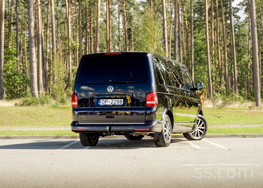 Black Volkswagen Multivan 2015 in Riga, with an engine capacity of 2.00 L and mileage of 141 thousand km for 20990 €, photo 7 on AUTOMOTO.COM.LV