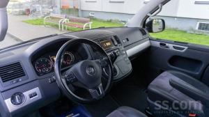 Black Volkswagen Multivan 2015 in Riga, with an engine capacity of 2.00 L and mileage of 141 thousand km for 20990 €, photo 11 on AUTOMOTO.COM.LV