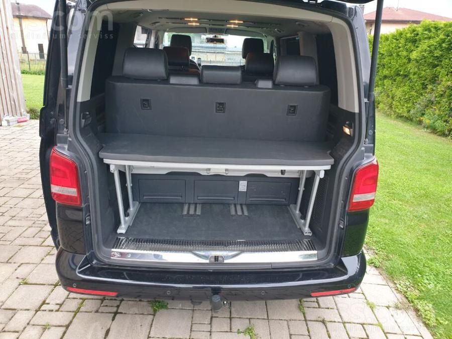 Melns Volkswagen Multivan 2015 Rīga, ar dzinēja tilpumu 2.00 L un nobraukumu 358 tūkst. km par 18000 €, foto 14 vietnē AUTOMOTO.COM.LV