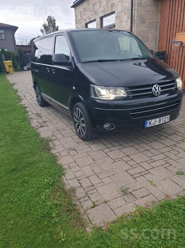 Melns Volkswagen Multivan 2015 Rīga, ar dzinēja tilpumu 2.00 L un nobraukumu 358 tūkst. km par 18000 €, foto 8 vietnē AUTOMOTO.COM.LV