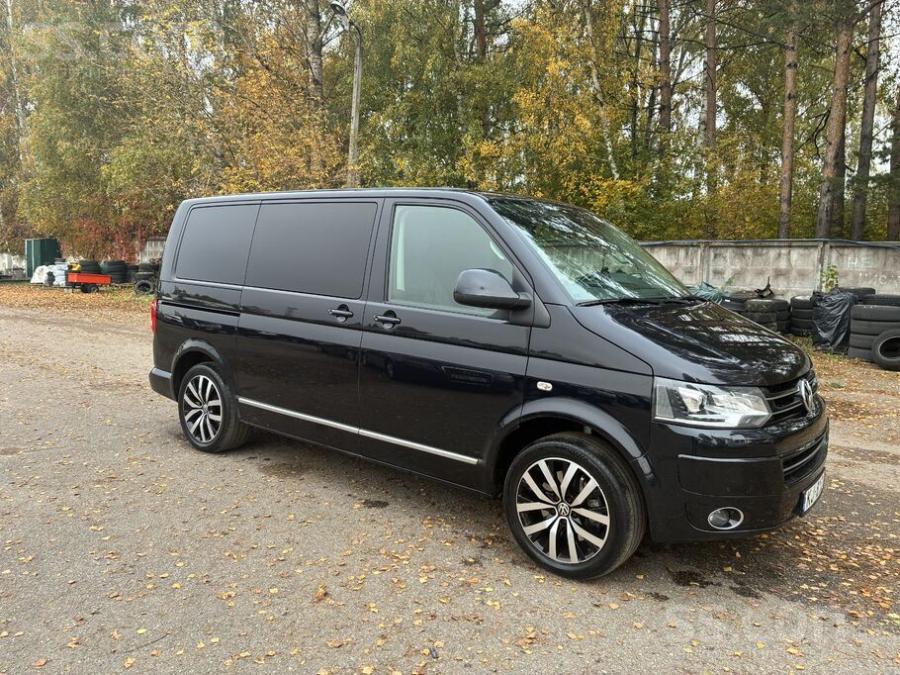 Melns Volkswagen Multivan 2015 Rīga, ar dzinēja tilpumu 2.00 L un nobraukumu 0 tūkst. km par 14990 €, foto 1 vietnē AUTOMOTO.COM.LV