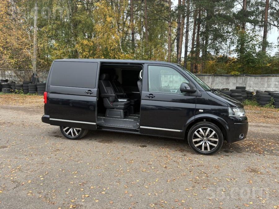 Melns Volkswagen Multivan 2015 Rīga, ar dzinēja tilpumu 2.00 L un nobraukumu 0 tūkst. km par 14990 €, foto 13 vietnē AUTOMOTO.COM.LV