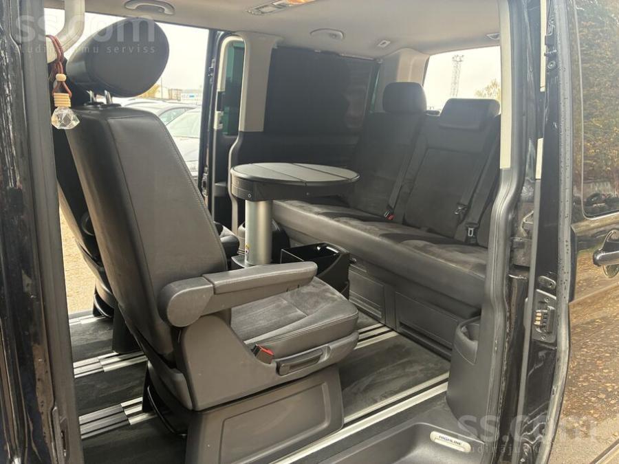Melns Volkswagen Multivan 2015 Rīga, ar dzinēja tilpumu 2.00 L un nobraukumu 0 tūkst. km par 14990 €, foto 25 vietnē AUTOMOTO.COM.LV