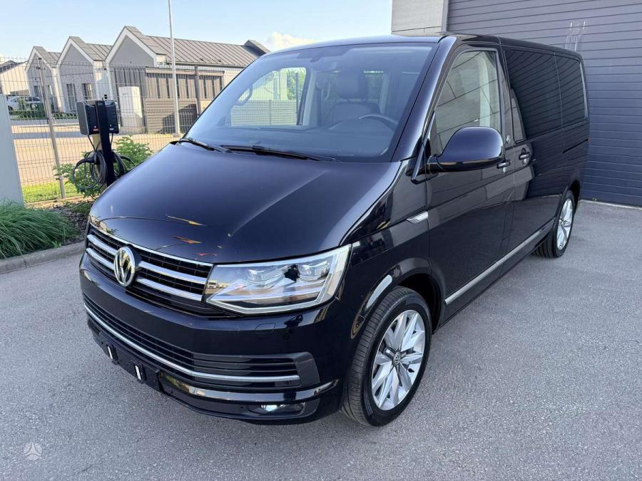 Black Volkswagen Multivan 2016 in Kaunas, with an engine capacity of 1.97 L and mileage of 169 thousand km for 21900 €, photo 8 on AUTOMOTO.COM.LV