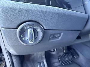 Black Volkswagen Multivan 2016 in Kaunas, with an engine capacity of 1.97 L and mileage of 169 thousand km for 21900 €, photo 15 on AUTOMOTO.COM.LV