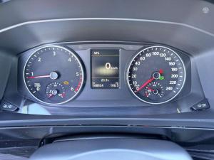 Black Volkswagen Multivan 2016 in Kaunas, with an engine capacity of 1.97 L and mileage of 169 thousand km for 21900 €, photo 18 on AUTOMOTO.COM.LV