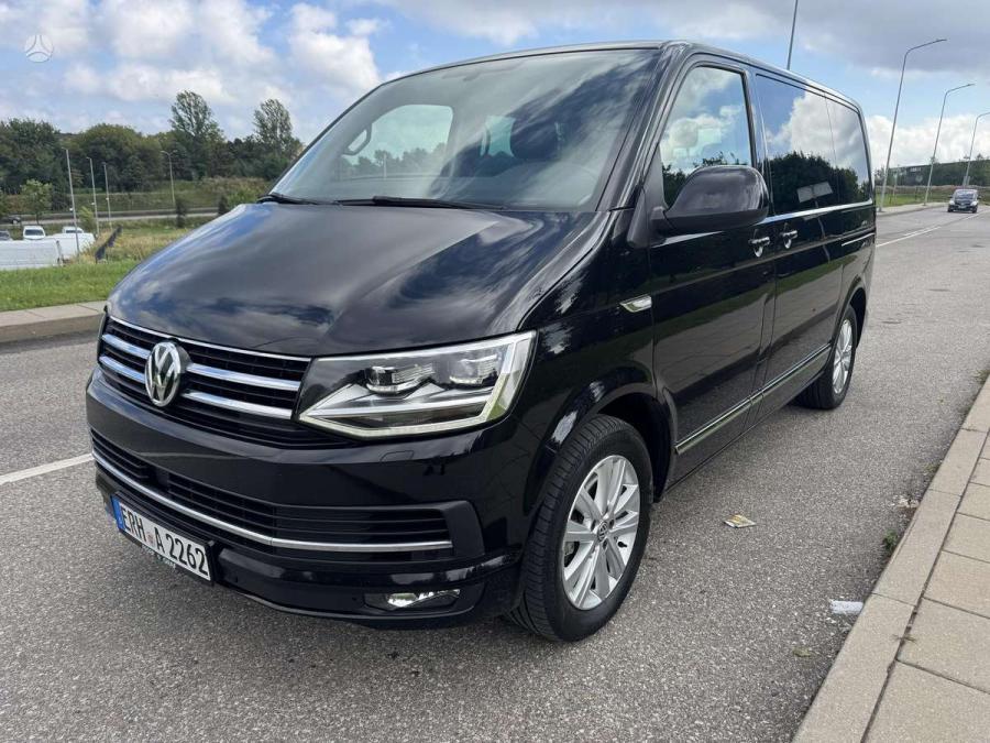Melns Volkswagen Multivan 2016 Viļņa, ar dzinēja tilpumu 1.97 L un nobraukumu 217 tūkst. km par 24600 €, foto 3 vietnē AUTOMOTO.COM.LV