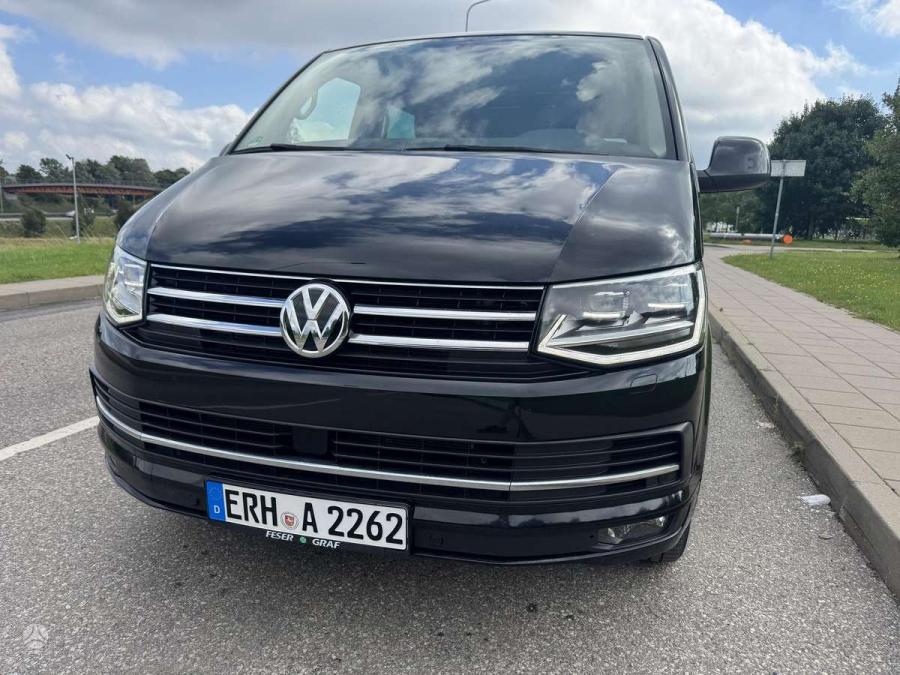 Melns Volkswagen Multivan 2016 Viļņa, ar dzinēja tilpumu 1.97 L un nobraukumu 217 tūkst. km par 24600 €, foto 4 vietnē AUTOMOTO.COM.LV