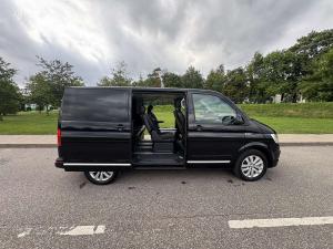 Melns Volkswagen Multivan 2016 Viļņa, ar dzinēja tilpumu 1.97 L un nobraukumu 217 tūkst. km par 24600 €, foto 13 vietnē AUTOMOTO.COM.LV