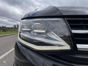 Melns Volkswagen Multivan 2016 Viļņa, ar dzinēja tilpumu 1.97 L un nobraukumu 217 tūkst. km par 24600 €, foto 28 vietnē AUTOMOTO.COM.LV