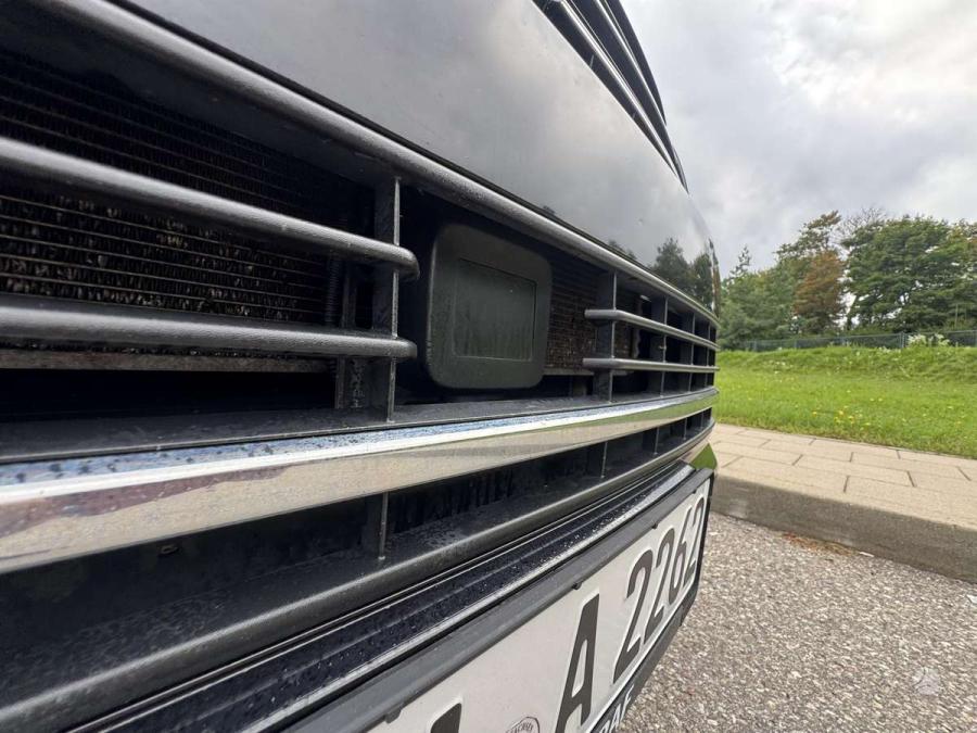 Melns Volkswagen Multivan 2016 Viļņa, ar dzinēja tilpumu 1.97 L un nobraukumu 217 tūkst. km par 24600 €, foto 31 vietnē AUTOMOTO.COM.LV