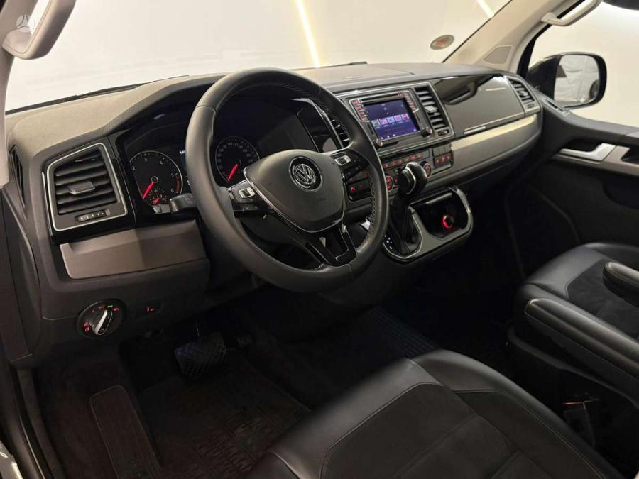 Black Volkswagen Multivan 2016 in Marijampole, with an engine capacity of 1.97 L and mileage of 208 thousand km for 24750 €, photo 3 on AUTOMOTO.COM.LV