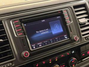 Black Volkswagen Multivan 2016 in Marijampole, with an engine capacity of 1.97 L and mileage of 208 thousand km for 24750 €, photo 19 on AUTOMOTO.COM.LV