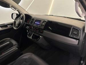 Black Volkswagen Multivan 2016 in Marijampole, with an engine capacity of 1.97 L and mileage of 208 thousand km for 24750 €, photo 23 on AUTOMOTO.COM.LV