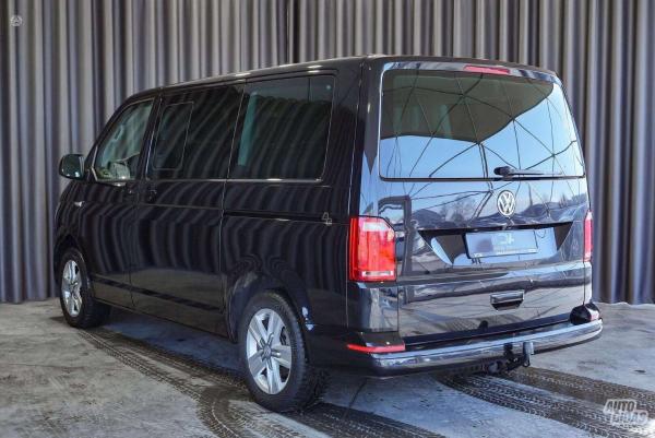 Black Volkswagen Multivan 2017 in Marijampole, with an engine capacity of 2.00 L and mileage of 193 thousand km for 25850 €, photo 7 on AUTOMOTO.COM.LV