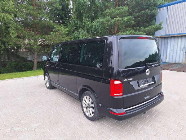 Melns Volkswagen Multivan 2017 Kauņa, ar dzinēja tilpumu 1.97 L un nobraukumu 226 tūkst. km par 25500 €, foto 7 vietnē AUTOMOTO.COM.LV