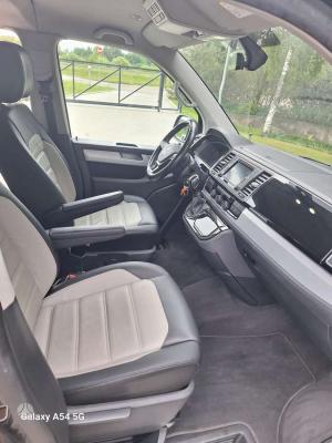 Melns Volkswagen Multivan 2017 Kauņa, ar dzinēja tilpumu 1.97 L un nobraukumu 226 tūkst. km par 25500 €, foto 10 vietnē AUTOMOTO.COM.LV