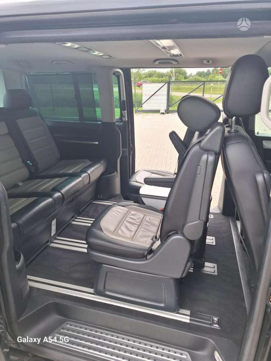 Melns Volkswagen Multivan 2017 Kauņa, ar dzinēja tilpumu 1.97 L un nobraukumu 226 tūkst. km par 25500 €, foto 15 vietnē AUTOMOTO.COM.LV