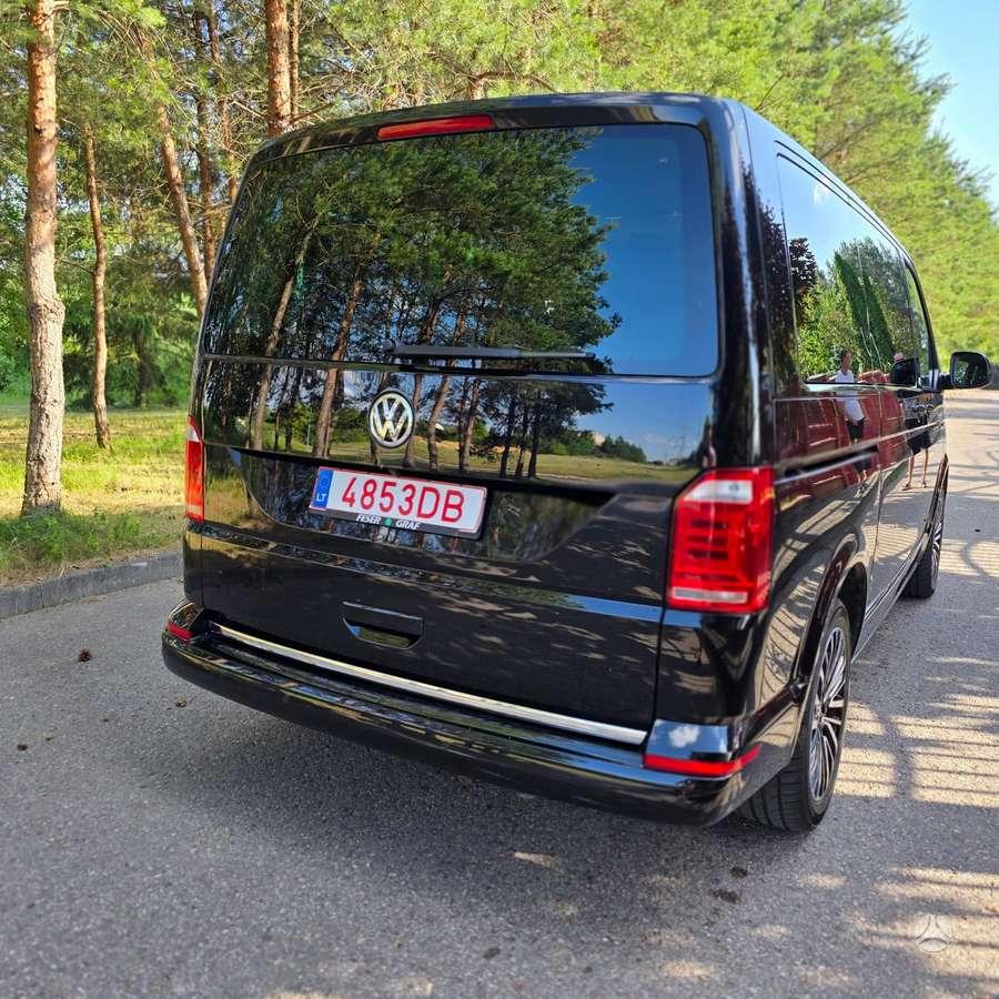 Melns Volkswagen Multivan 2018 Viļņa, ar dzinēja tilpumu 1.97 L un nobraukumu 181 tūkst. km par 30990 €, foto 7 vietnē AUTOMOTO.COM.LV
