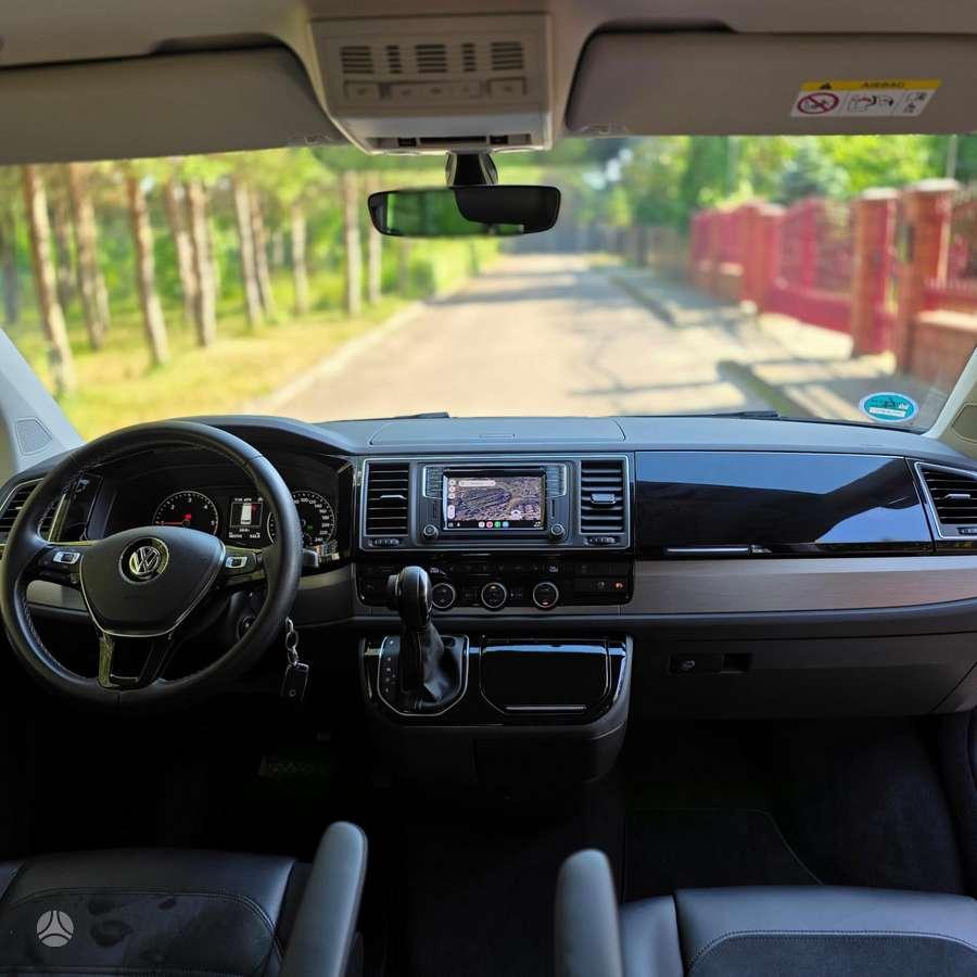 Melns Volkswagen Multivan 2018 Viļņa, ar dzinēja tilpumu 1.97 L un nobraukumu 181 tūkst. km par 30990 €, foto 32 vietnē AUTOMOTO.COM.LV