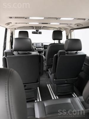 Black Volkswagen Multivan 2018 in Riga, with an engine capacity of 2.00 L and mileage of 235 thousand km for 26490 €, photo 3 on AUTOMOTO.COM.LV