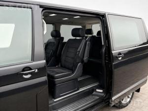 Black Volkswagen Multivan 2018 in Riga, with an engine capacity of 2.00 L and mileage of 235 thousand km for 26490 €, photo 4 on AUTOMOTO.COM.LV