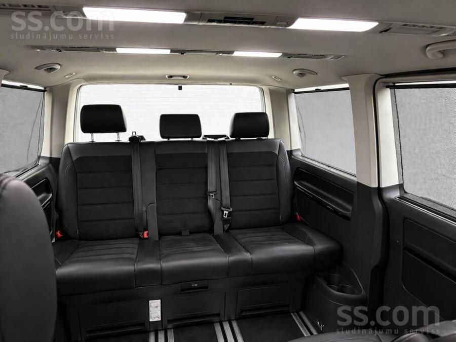 Black Volkswagen Multivan 2018 in Riga, with an engine capacity of 2.00 L and mileage of 235 thousand km for 26490 €, photo 12 on AUTOMOTO.COM.LV