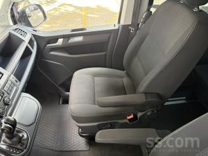 Black Volkswagen Multivan 2018 in Riga, with an engine capacity of 2.00 L and mileage of 195 thousand km for 25500 €, photo 11 on AUTOMOTO.COM.LV