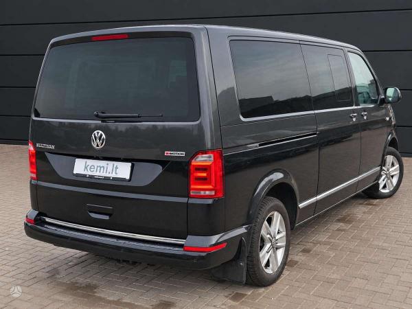 Melns Volkswagen Multivan 2018 Viļņa, ar dzinēja tilpumu 1.97 L un nobraukumu 123 tūkst. km par 32990 €, foto 5 vietnē AUTOMOTO.COM.LV