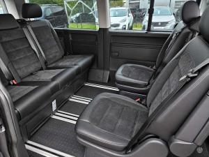 Melns Volkswagen Multivan 2018 Viļņa, ar dzinēja tilpumu 1.97 L un nobraukumu 123 tūkst. km par 32990 €, foto 22 vietnē AUTOMOTO.COM.LV