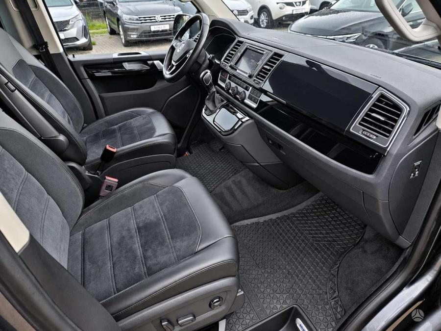 Melns Volkswagen Multivan 2018 Viļņa, ar dzinēja tilpumu 1.97 L un nobraukumu 123 tūkst. km par 32990 €, foto 23 vietnē AUTOMOTO.COM.LV