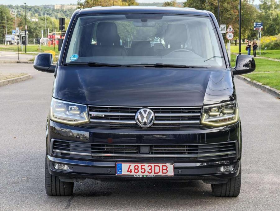 Melns Volkswagen Multivan 2018 Viļņa, ar dzinēja tilpumu 1.97 L un nobraukumu 182 tūkst. km par 31000 €, foto 3 vietnē AUTOMOTO.COM.LV