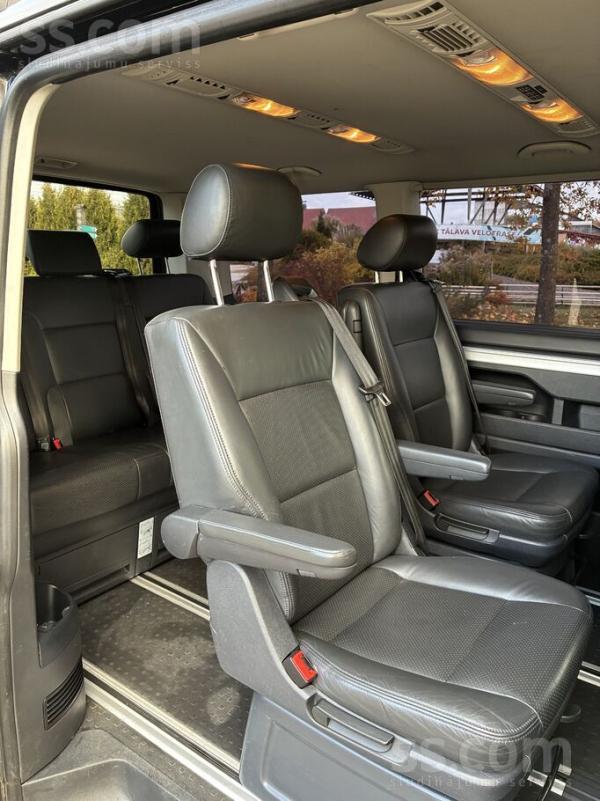 Black Volkswagen Multivan 2019 in Valmiera, with an engine capacity of 2.00 L and mileage of 193 thousand km for 25000 €, photo 4 on AUTOMOTO.COM.LV