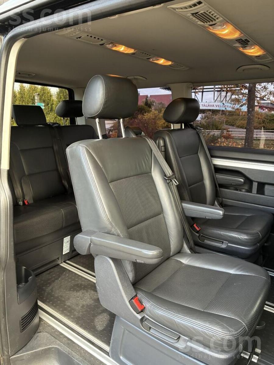 Black Volkswagen Multivan 2019 in Valmiera, with an engine capacity of 2.00 L and mileage of 193 thousand km for 25000 €, photo 4 on AUTOMOTO.COM.LV