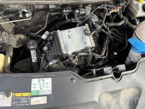 Black Volkswagen Multivan 2019 in Valmiera, with an engine capacity of 2.00 L and mileage of 193 thousand km for 25000 €, photo 11 on AUTOMOTO.COM.LV