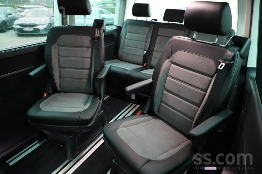 Melns Volkswagen Multivan 2020 Tukums, ar dzinēja tilpumu 2.00 L un nobraukumu 230 tūkst. km par 35000 €, foto 12 vietnē AUTOMOTO.COM.LV