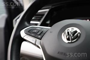 Melns Volkswagen Multivan 2020 Tukums, ar dzinēja tilpumu 2.00 L un nobraukumu 230 tūkst. km par 35000 €, foto 15 vietnē AUTOMOTO.COM.LV