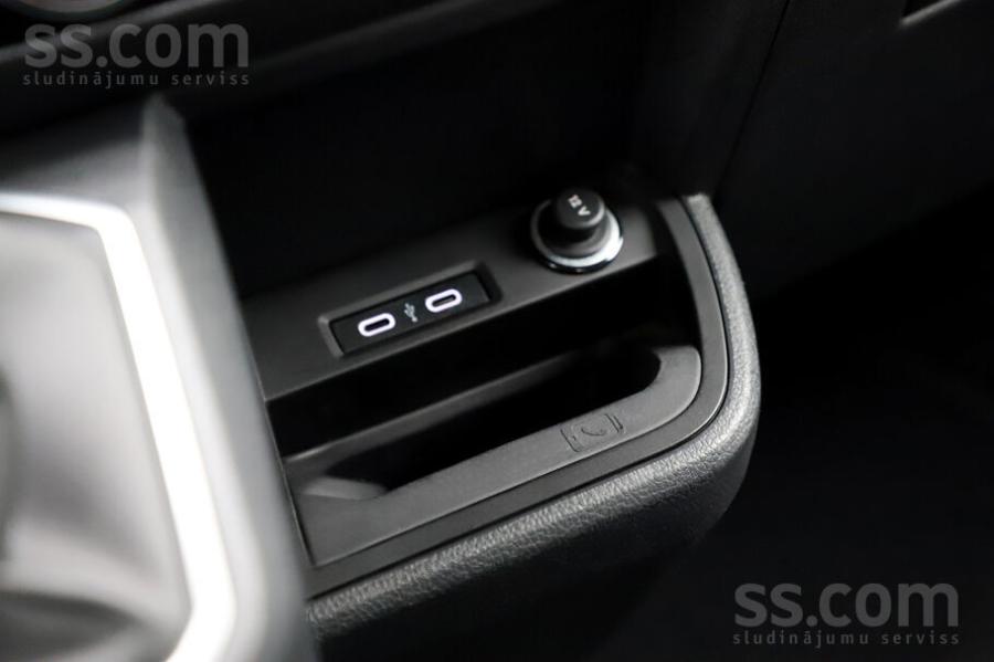 Melns Volkswagen Multivan 2020 Tukums, ar dzinēja tilpumu 2.00 L un nobraukumu 230 tūkst. km par 35000 €, foto 23 vietnē AUTOMOTO.COM.LV