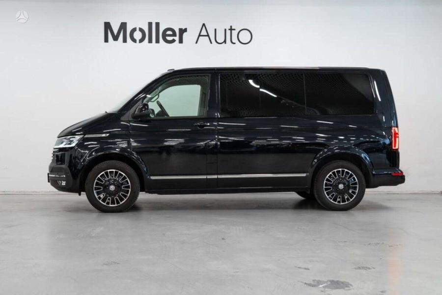 Black Volkswagen Multivan 2020 in Vilnius, with an engine capacity of 2.00 L and mileage of 130 thousand km for 36500 €, photo 3 on AUTOMOTO.COM.LV