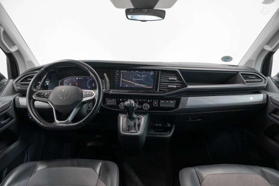 Black Volkswagen Multivan 2020 in Vilnius, with an engine capacity of 2.00 L and mileage of 130 thousand km for 36500 €, photo 10 on AUTOMOTO.COM.LV