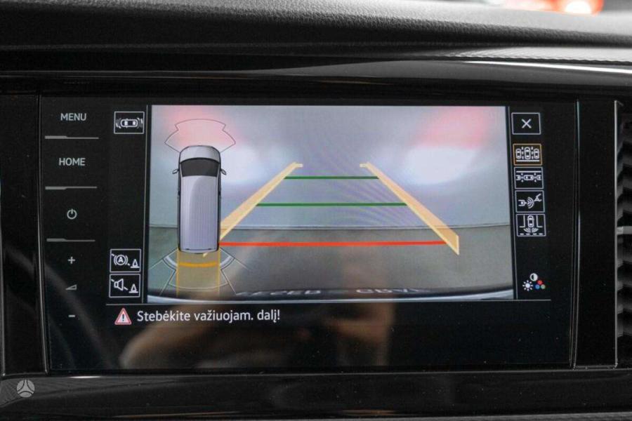 Black Volkswagen Multivan 2020 in Vilnius, with an engine capacity of 2.00 L and mileage of 130 thousand km for 36500 €, photo 15 on AUTOMOTO.COM.LV