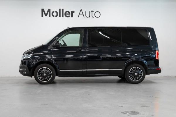 Melns Volkswagen Multivan 2020 Viļņa, ar dzinēja tilpumu 2.00 L un nobraukumu 130 tūkst. km par 36500 €, foto 6 vietnē AUTOMOTO.COM.LV