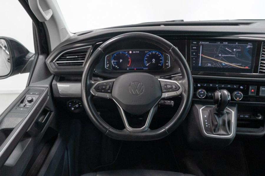 Melns Volkswagen Multivan 2020 Viļņa, ar dzinēja tilpumu 2.00 L un nobraukumu 130 tūkst. km par 36500 €, foto 14 vietnē AUTOMOTO.COM.LV